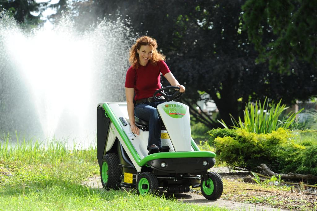 Bahia 2 MHHE 2 : Ride-on mowers Etesia